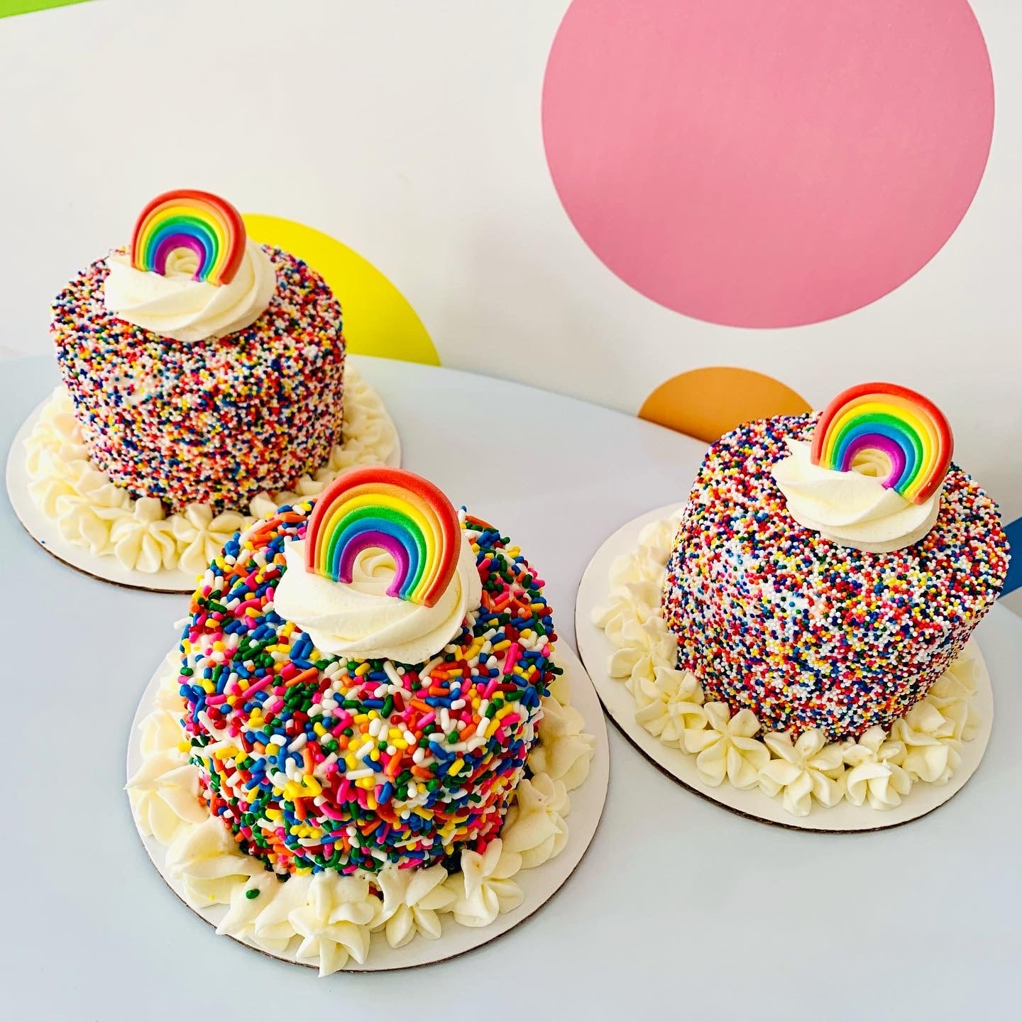 Mini Rainbow Sprinkle Gift Cakes | Primas Bakery + Boutique